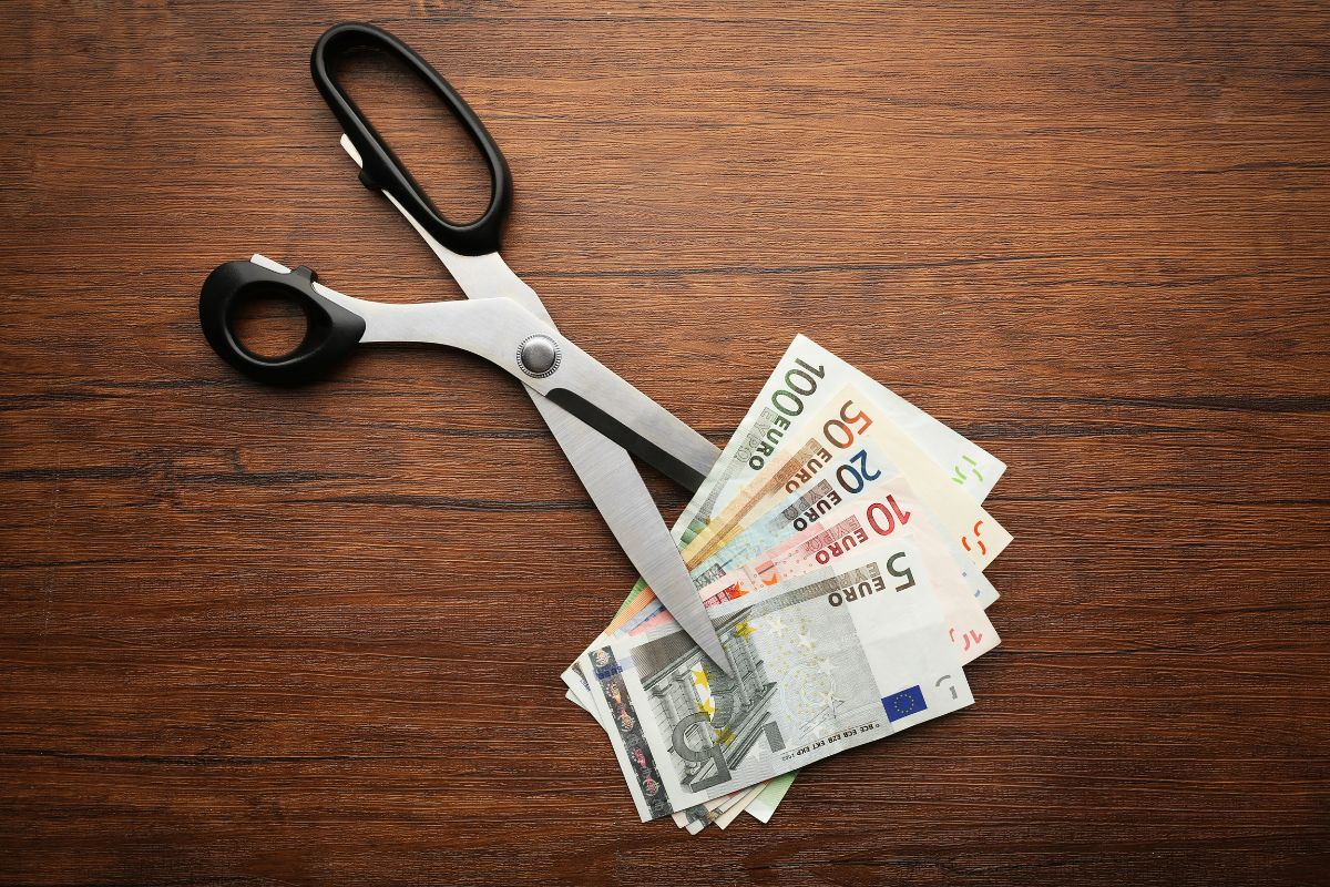 Age UK Call for Financial Help - AgedPlus